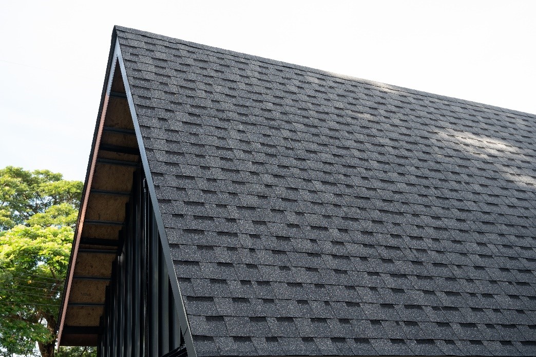 Choosing the Best Roof Materials - Lloyd Lumber Company